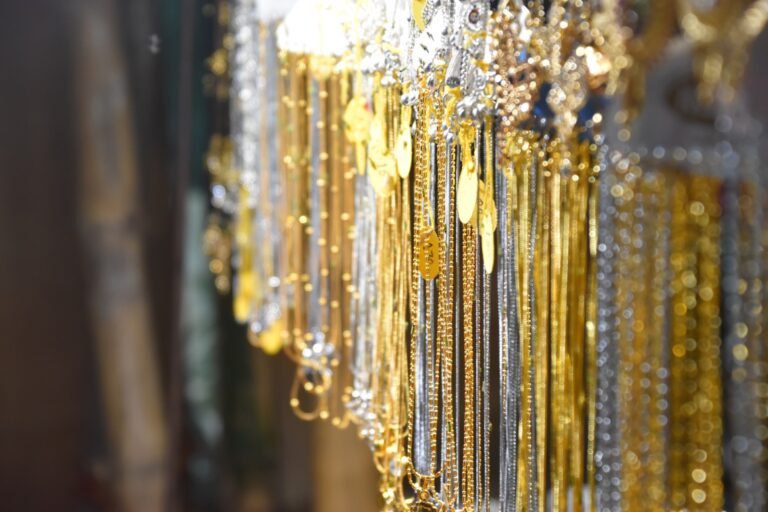 Scrap Gold 101: What It’s Worth and How to Sell It Smart - Start a Cash ...